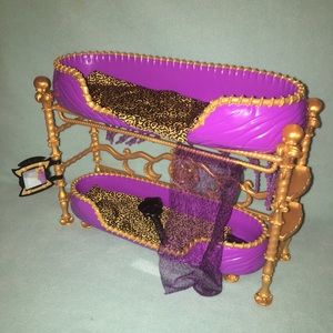monster high | Toys | From Monster High Room To Howl Bunk Bed Dead ...